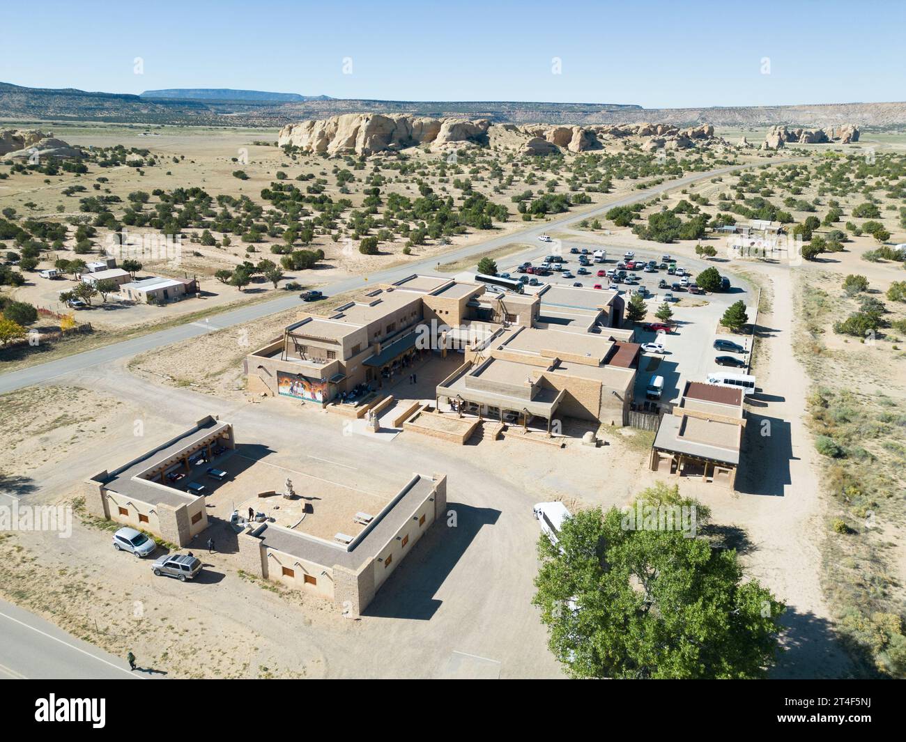 Native american center hi-res stock photography and images - Alamy