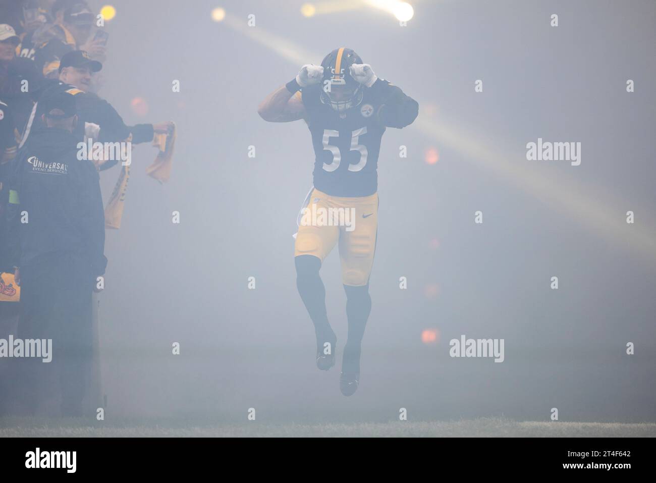 Pittsburgh Steelers linebacker Cole Holcomb (55) is introduced before ...