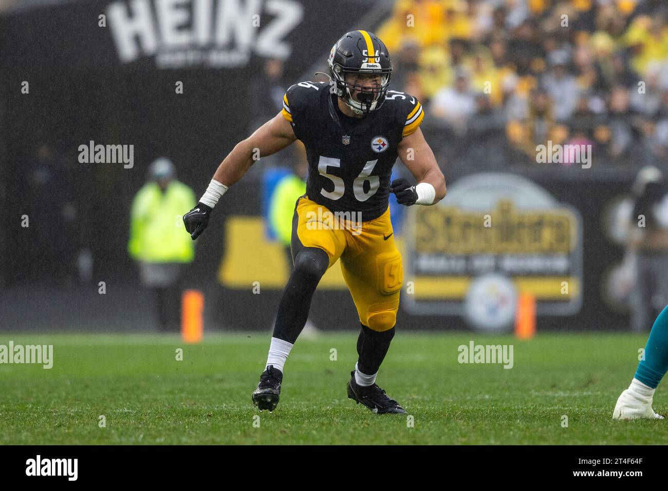 Pittsburgh Steelers linebacker Alex Highsmith (56) defends during an ...