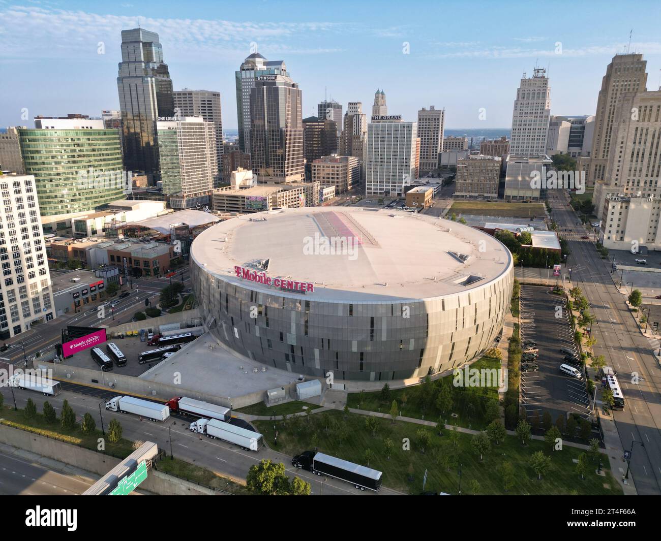 Aerial kansas city downtown hi-res stock photography and images - Alamy