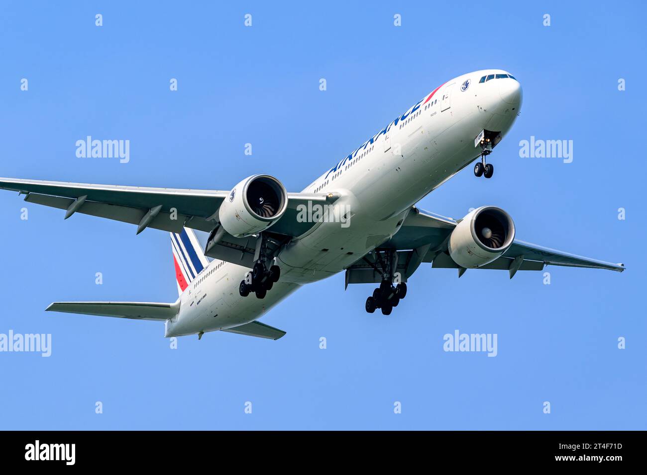 777 300er air france hi-res stock photography and images - Alamy