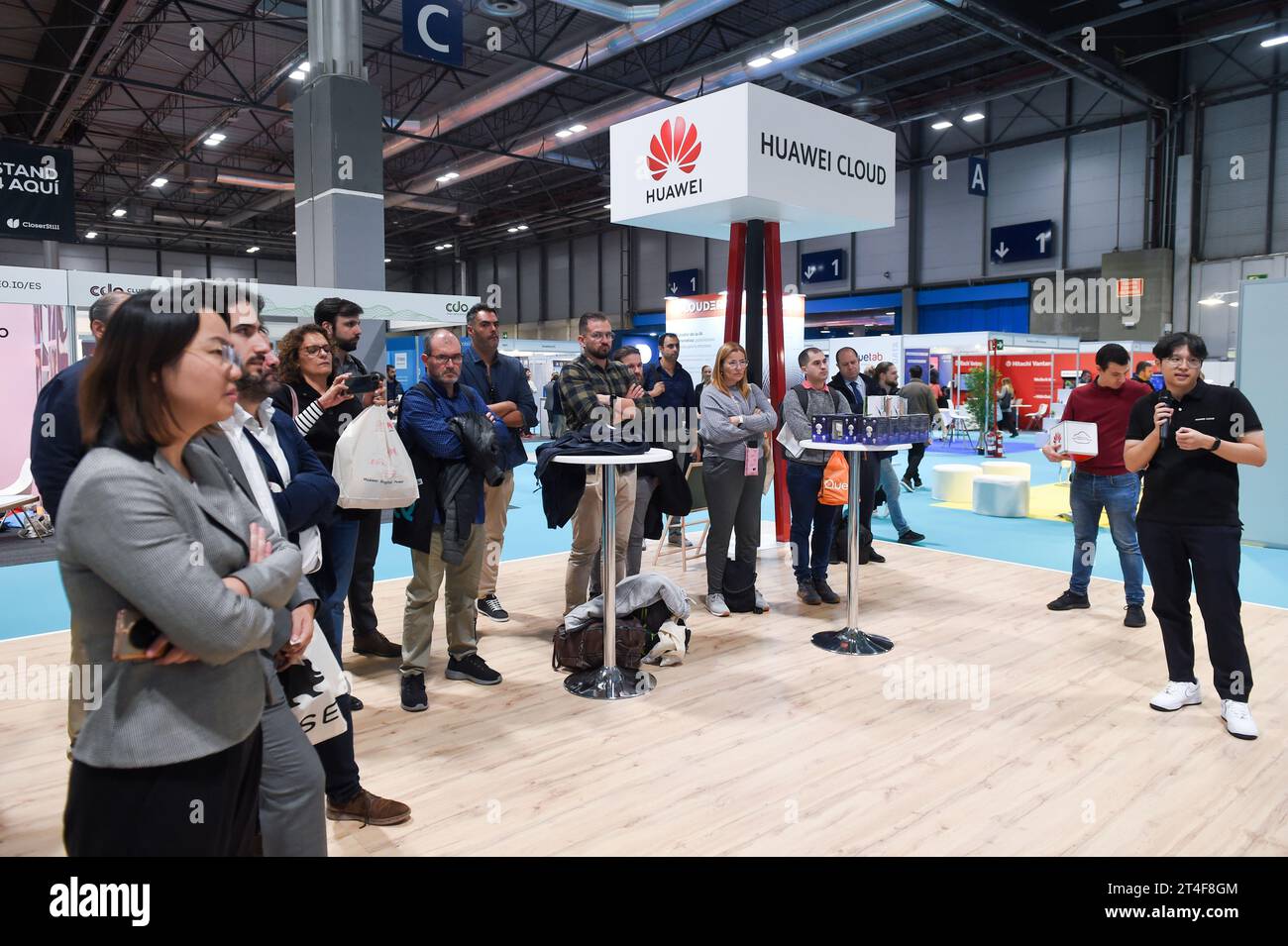 Madrid, Spain. 30th Oct, 2023. People attend a presentation at the ...