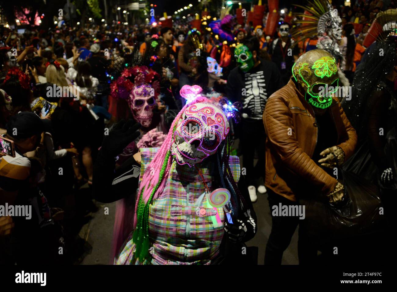Catrina parade in mexico city 2023 hi-res stock photography and images ...
