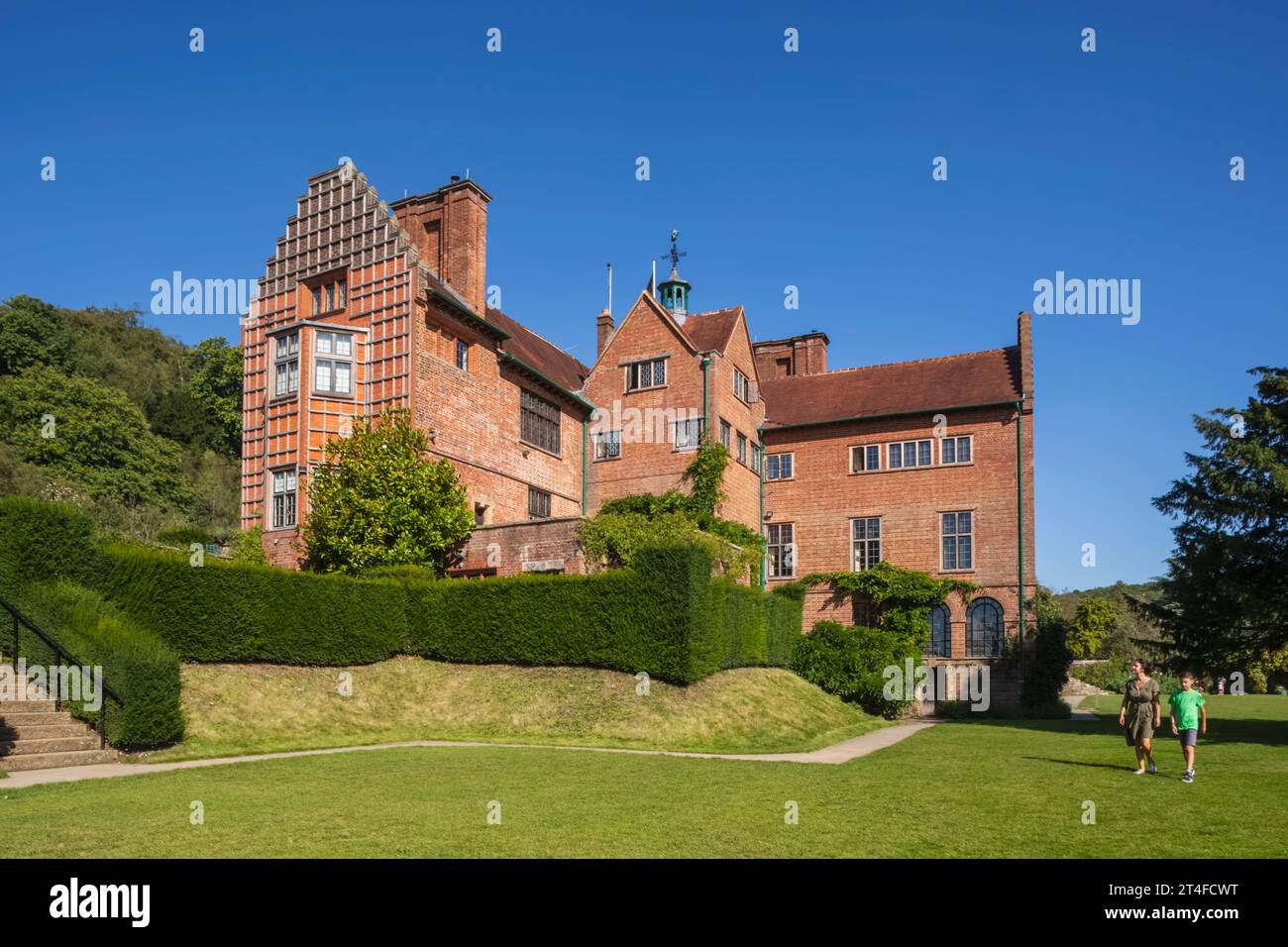 England, Kent, Westerham, Chartwell, Exterior view of Chartwell ...