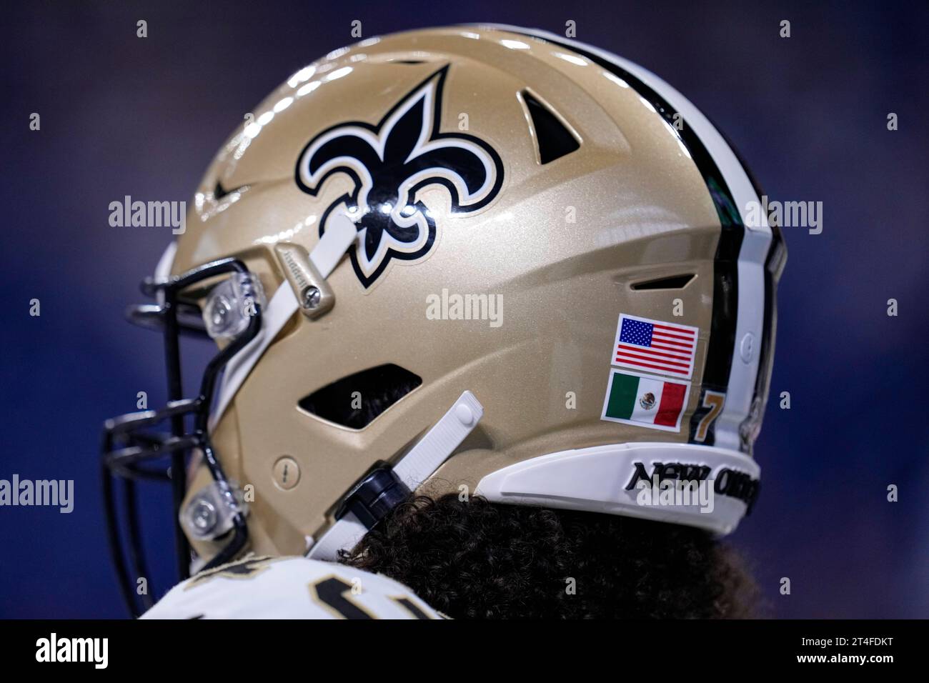 New Orleans Saints guard Max Garcia (73) during warm ups before an NFL ...