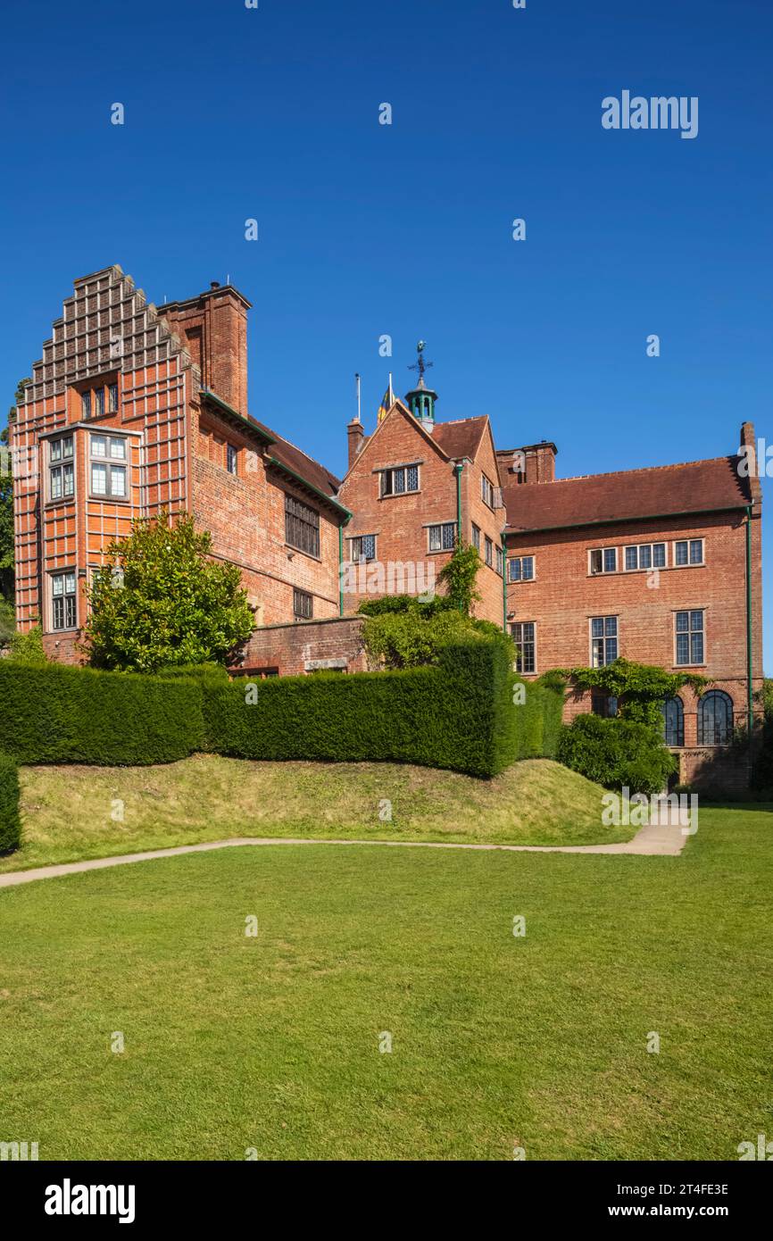 England, Kent, Westerham, Chartwell, Exterior view of Chartwell ...