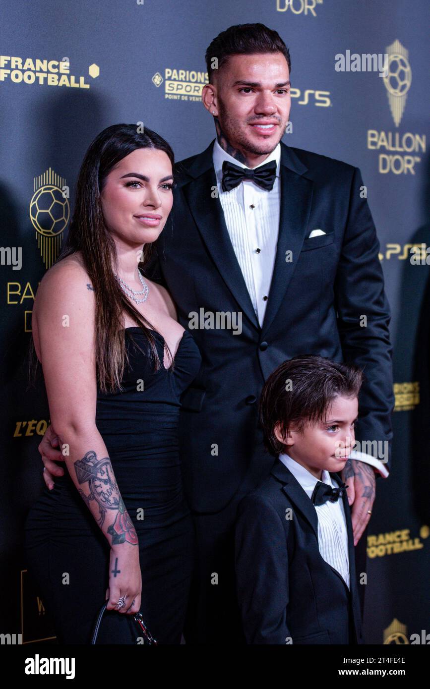 Paris, France. 30th Oct, 2023. Ederson with his family during the red ...
