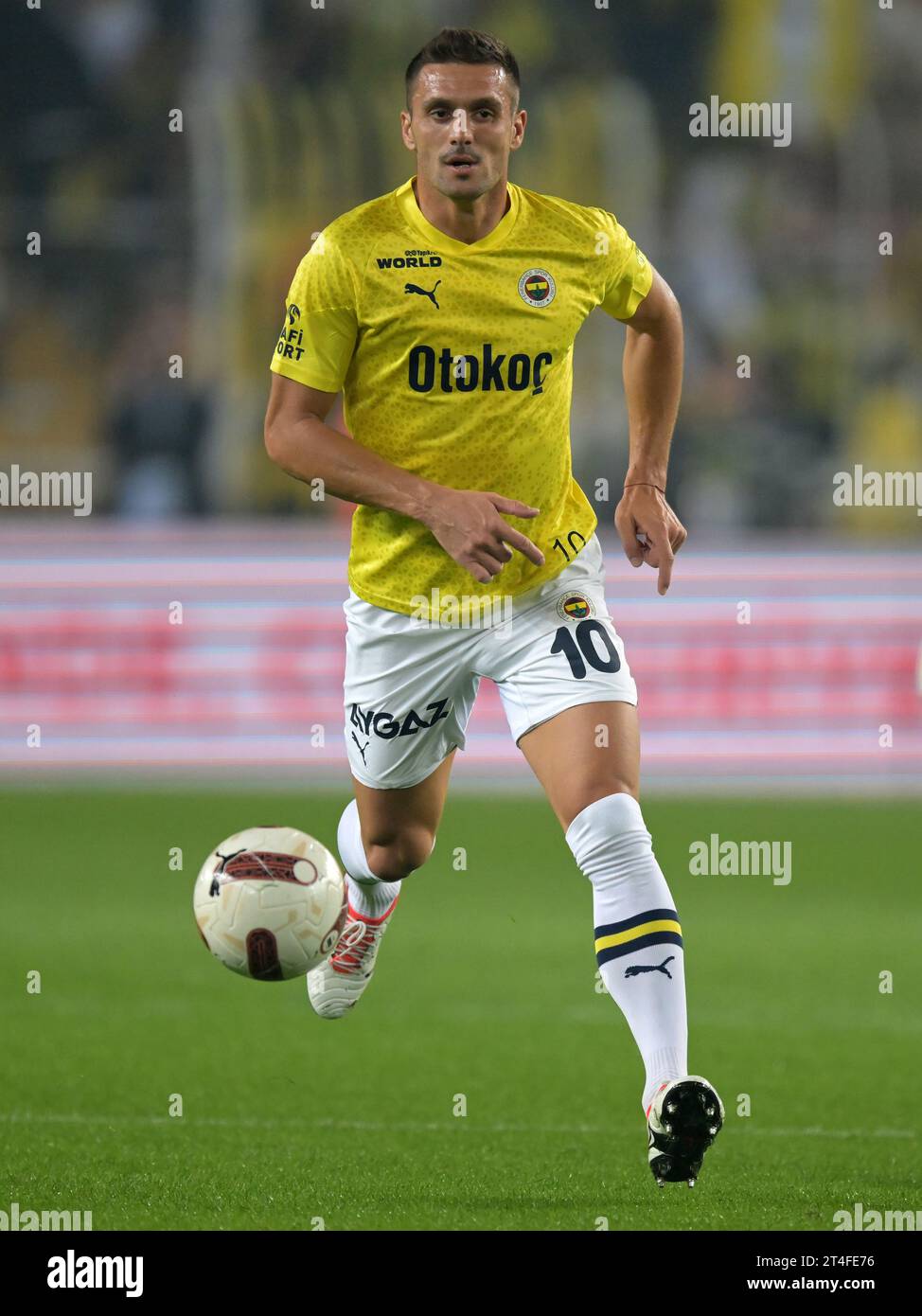 ISTANBUL - Dusan Tadic of Fenerbahce SK during the Turkish Super Lig match between Fenerbahce AS ...