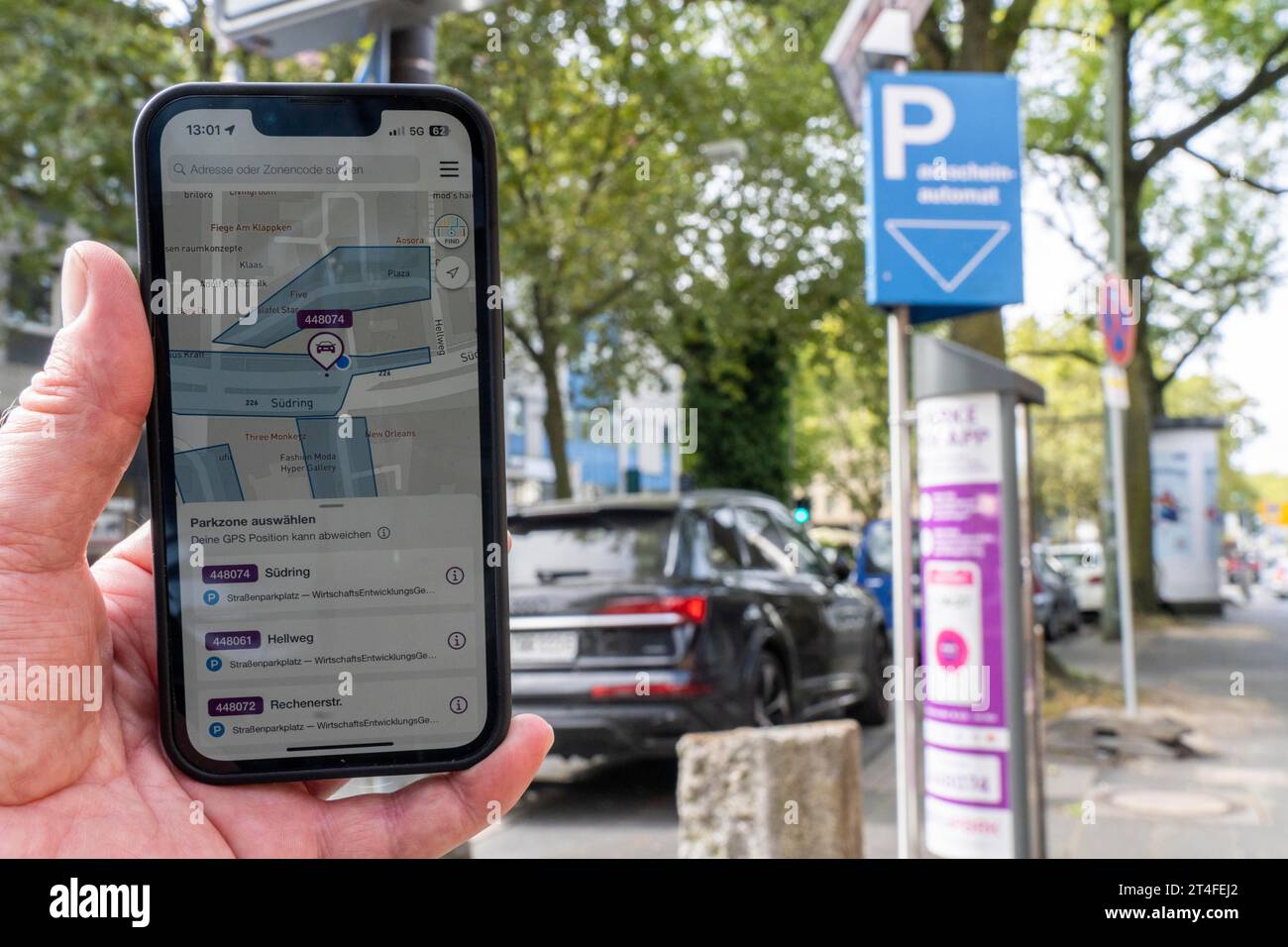 Parking in public spaces via parking app, EasyPark, here in Bochum ...