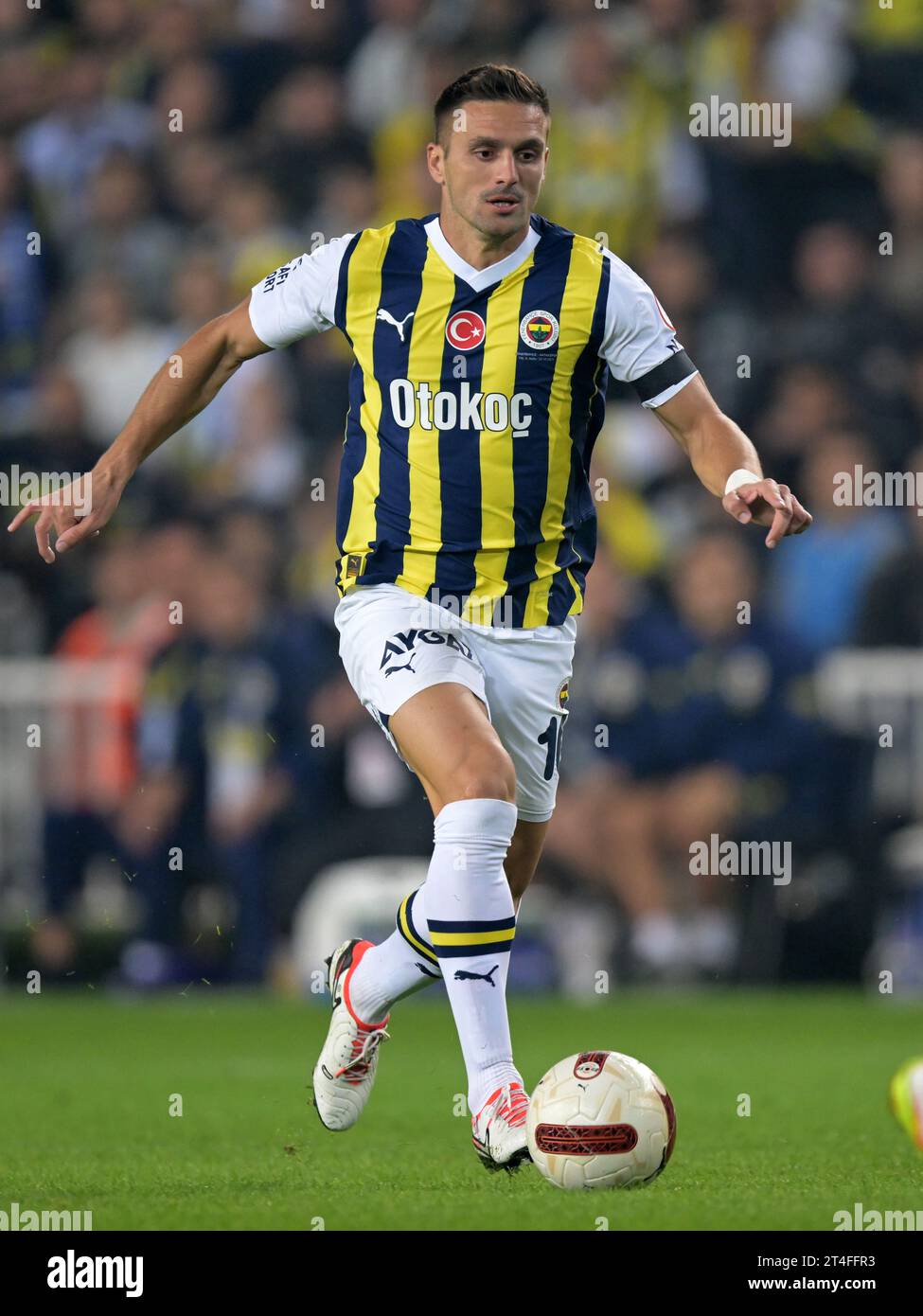 ISTANBUL - Dusan Tadic of Fenerbahce SK during the Turkish Super Lig match between Fenerbahce AS ...