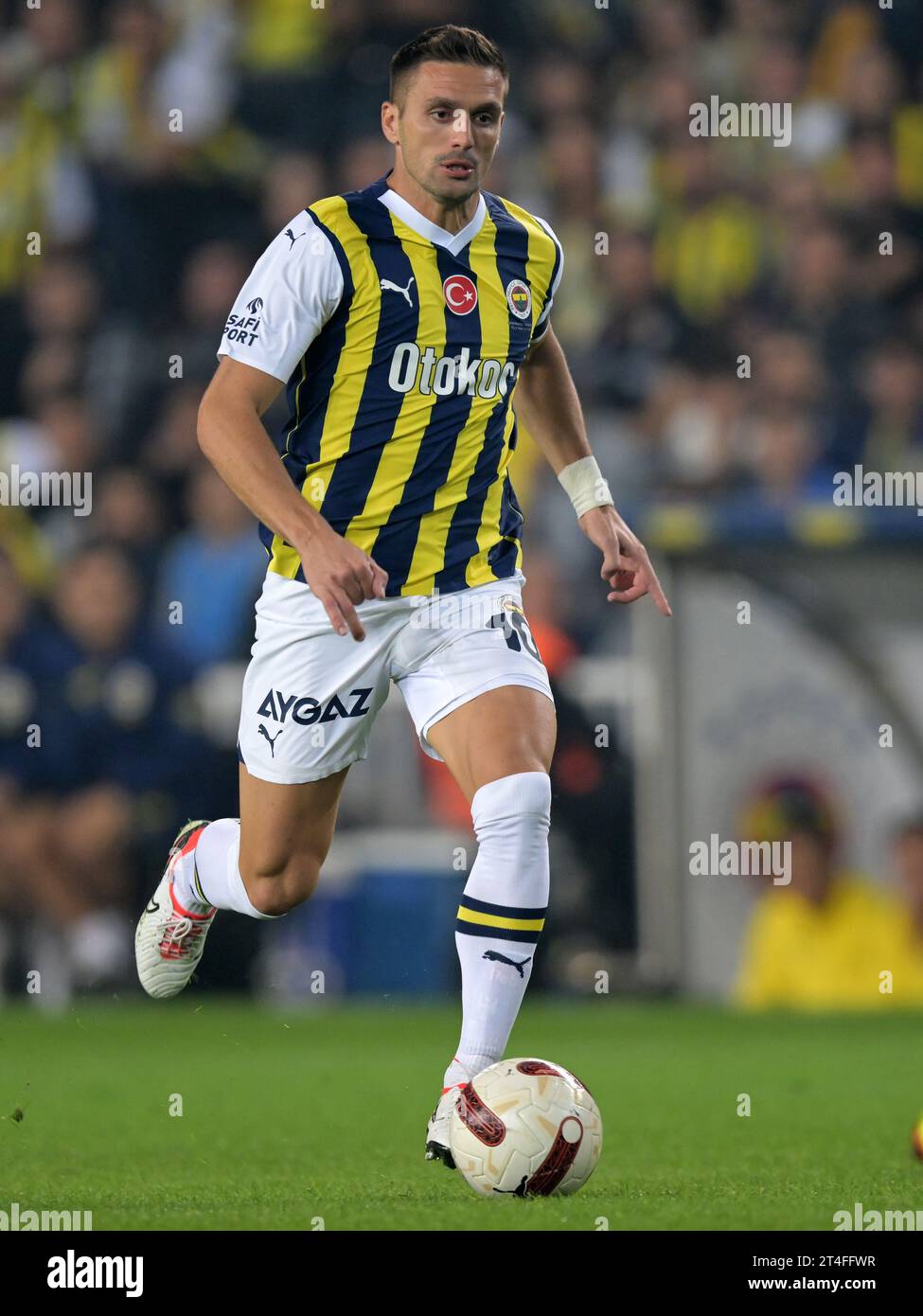 ISTANBUL - Dusan Tadic of Fenerbahce SK during the Turkish Super Lig match between Fenerbahce AS ...