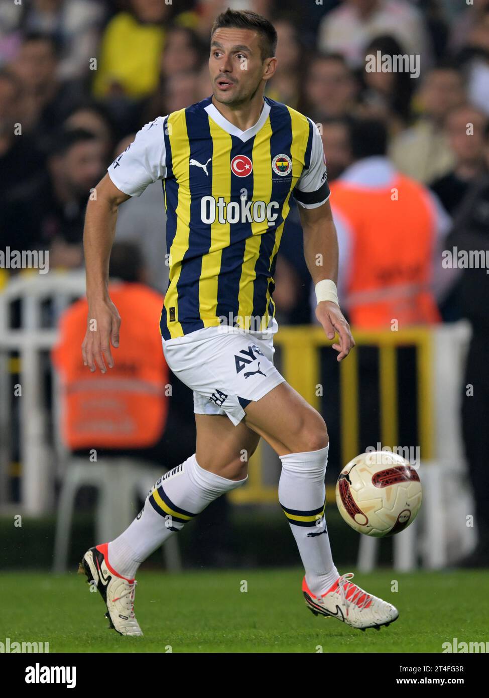 ISTANBUL - Dusan Tadic of Fenerbahce SK during the Turkish Super Lig match between Fenerbahce AS ...