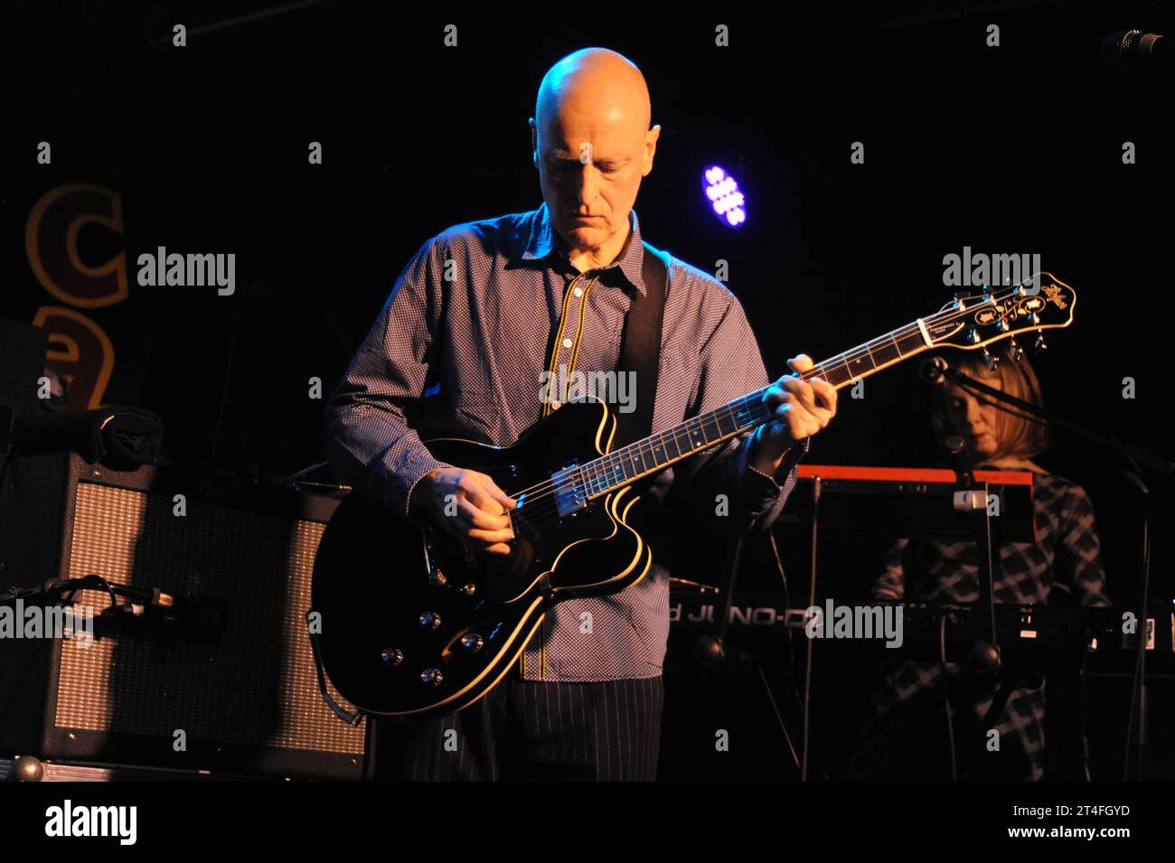 Live cavern hi-res stock photography and images - Alamy