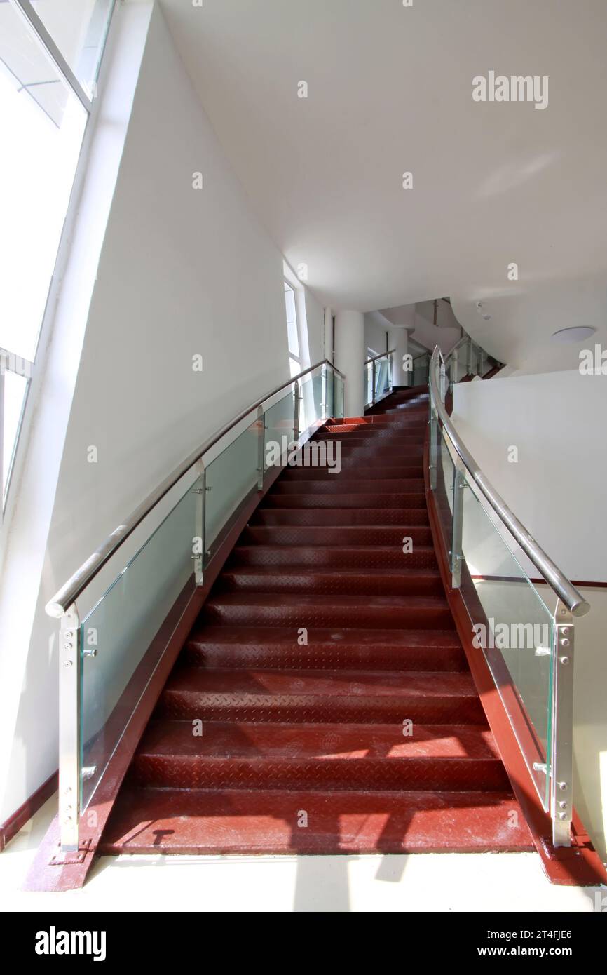 White walls and handrails hi-res stock photography and images - Alamy