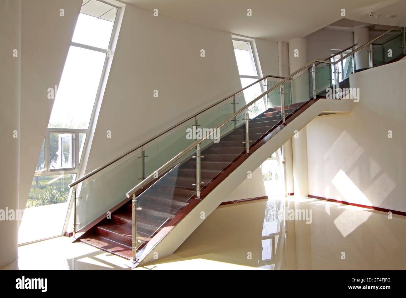 White walls and handrails hi-res stock photography and images - Alamy