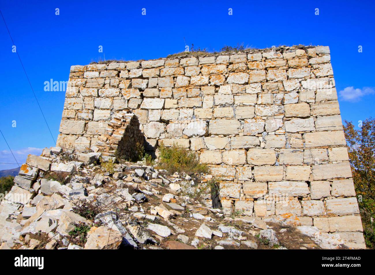 Great Wall in the wild, Beijing, China Stock Photo - Alamy
