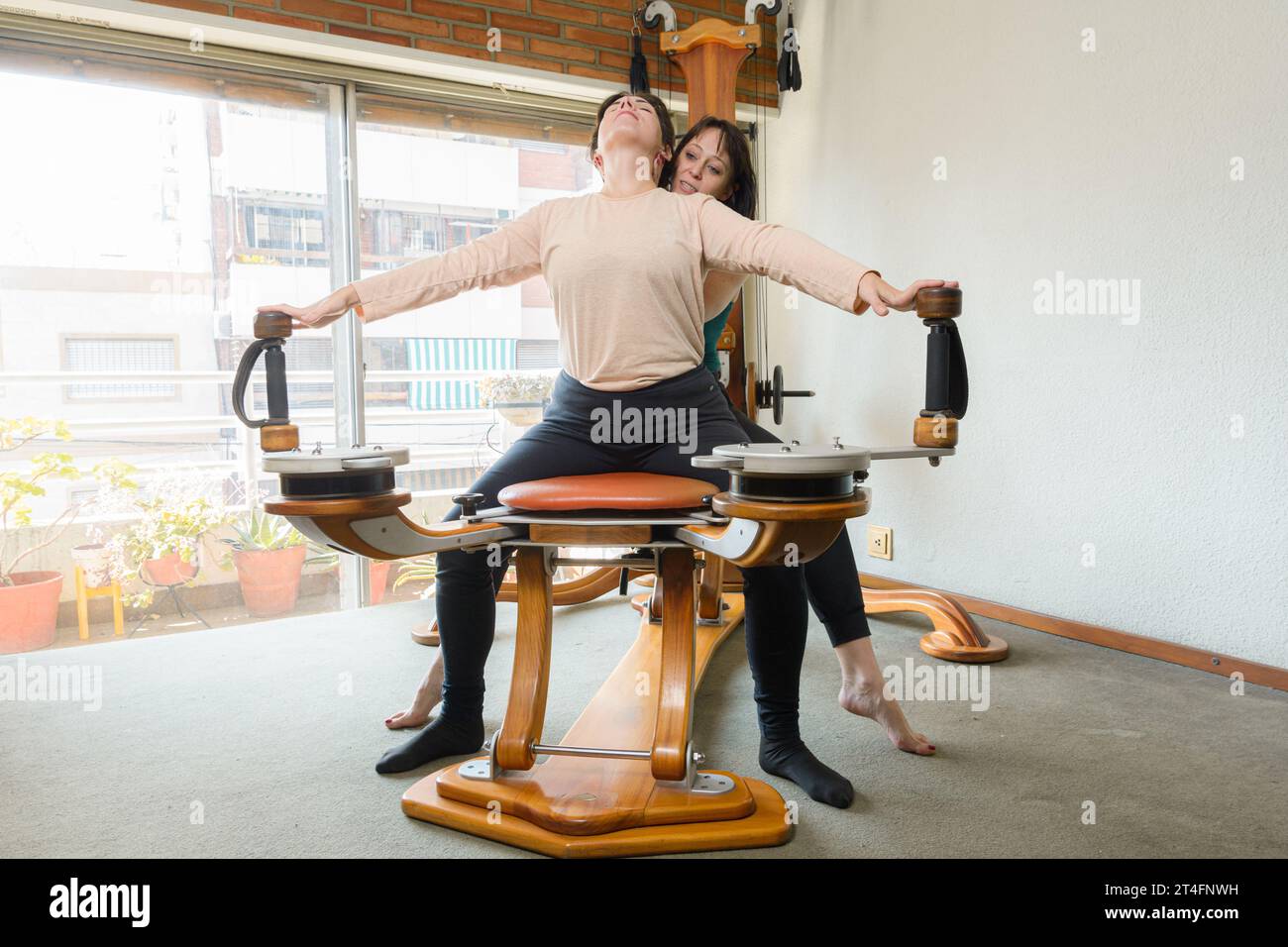 Arm movements hi-res stock photography and images - Alamy