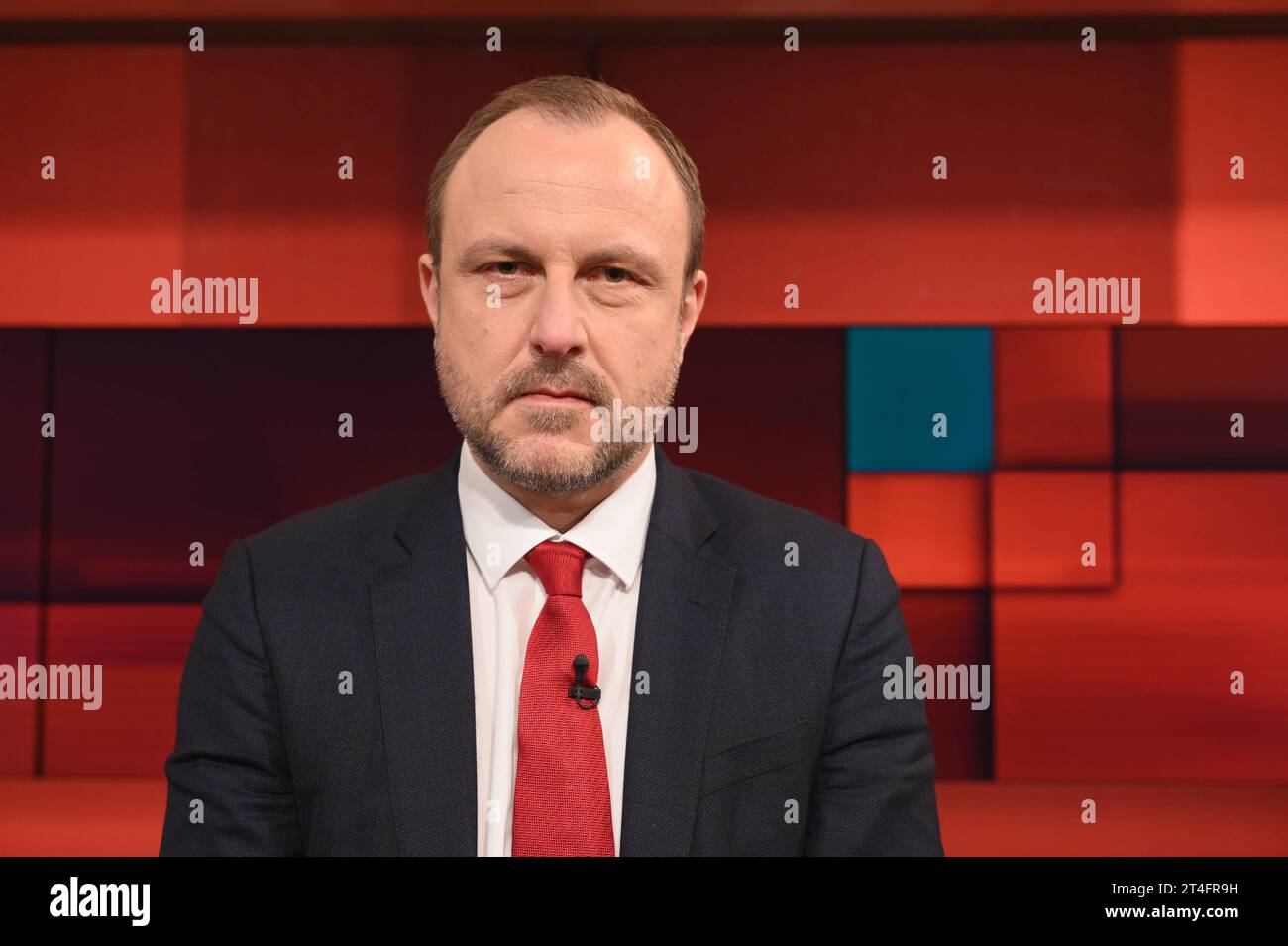 Publizist Peter Neumann, Professor für Sicherheitsstudien, leitet ...