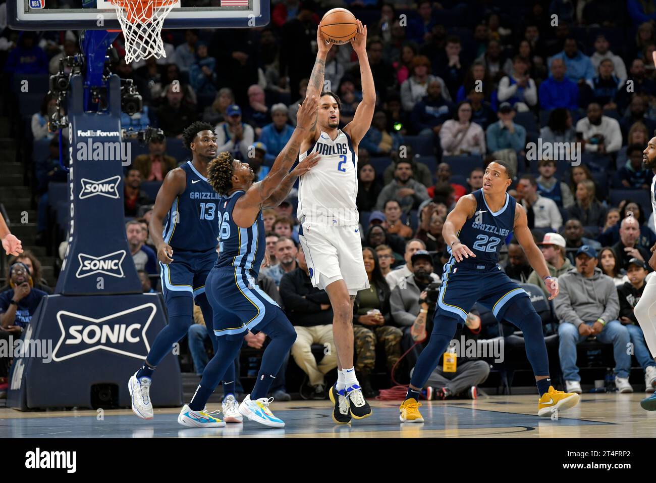Dallas Mavericks center Dereck Lively II (2) handles the ball against ...