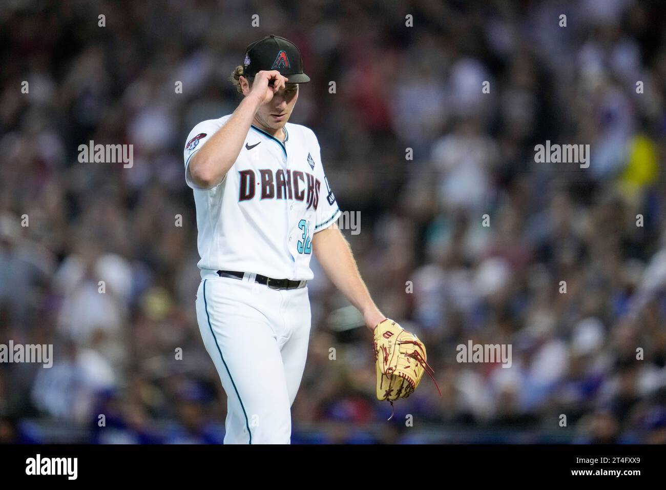 Arizona Diamondbacks starting pitcher Brandon Pfaadt leaves the game ...