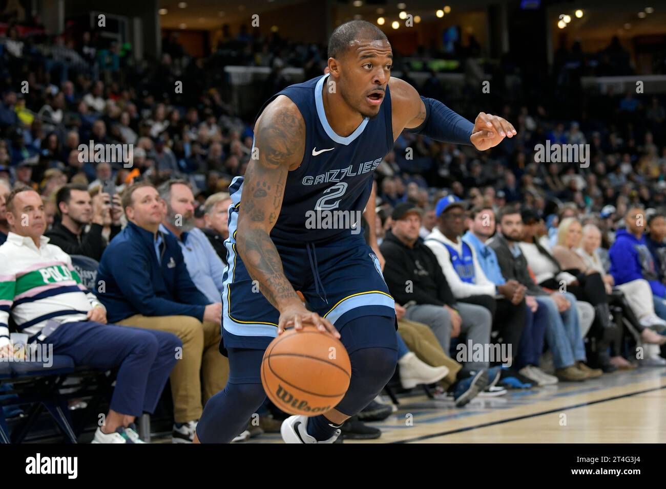 Memphis Grizzlies forward Xavier Tillman (2) handles the ball in the ...