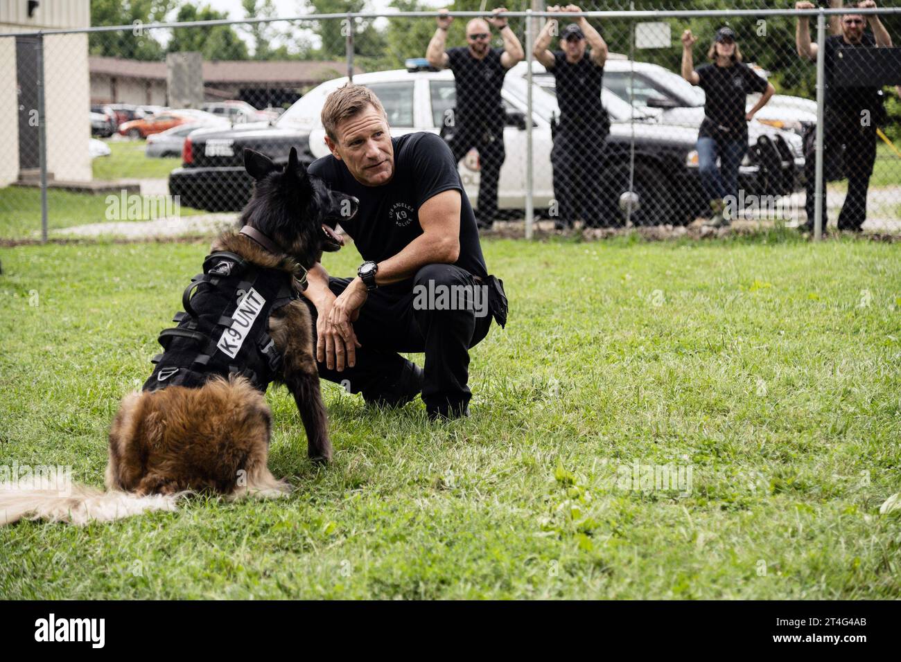 MUZZLE, Aaron Eckhart, 2023. ph: Steve Squall /© RLJE Films / Courtesy ...
