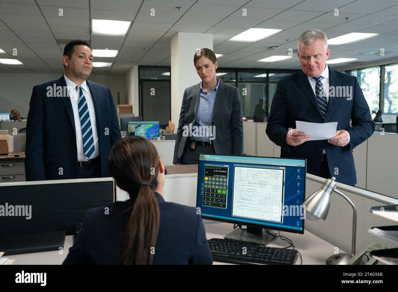 BOSCH: LEGACY, from left: Vincent Laresca, Jolene Kay, Anthony Michael ...