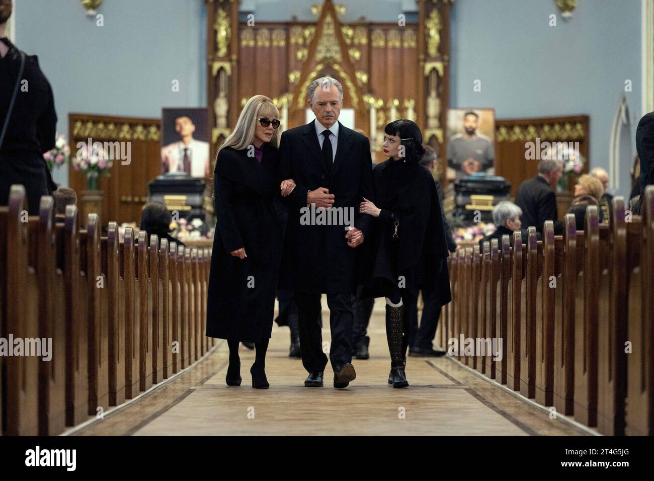 THE FALL OF THE HOUSE OF USHER, from left: Mary McDonnell, Bruce ...