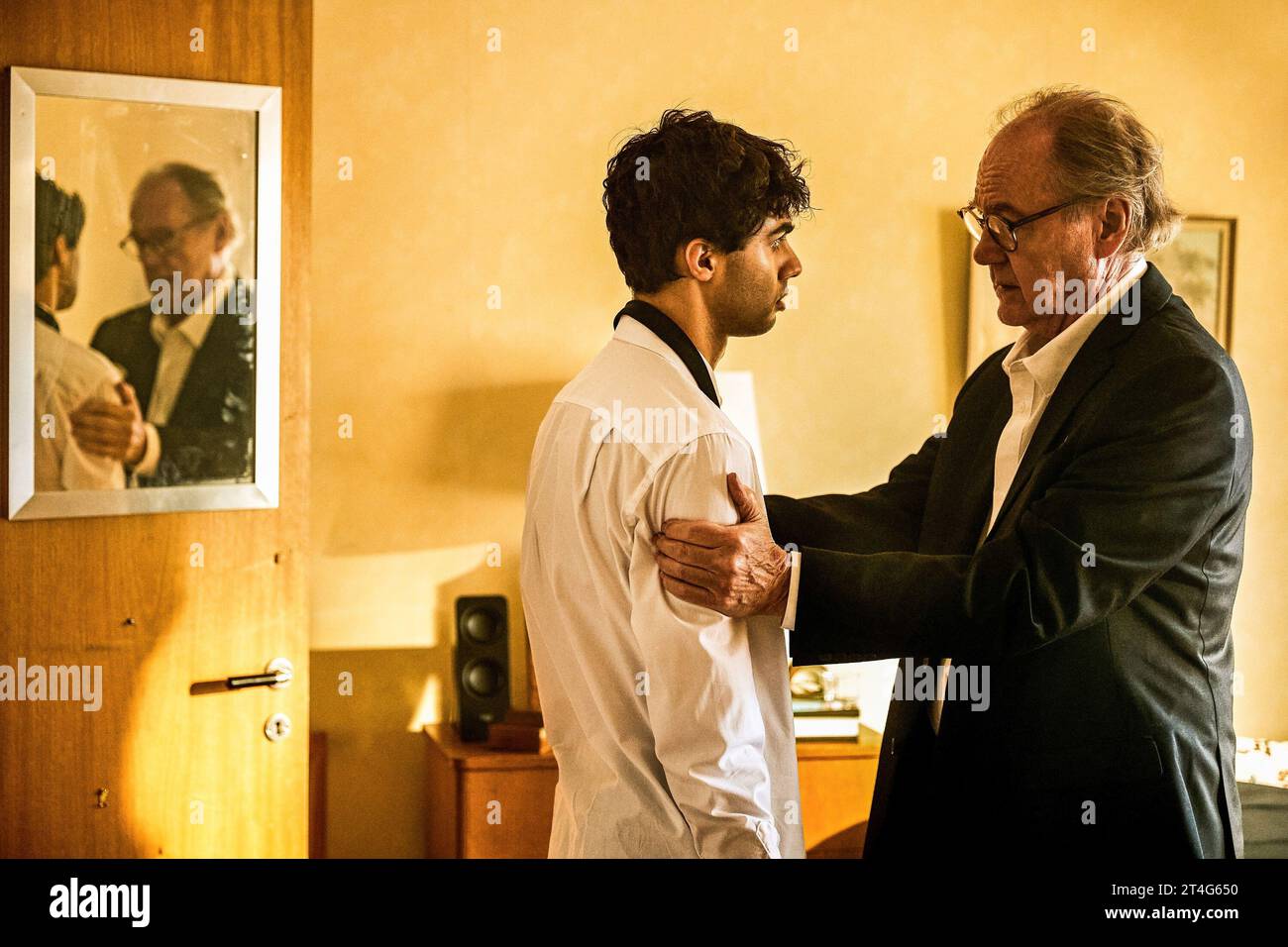 TORE, from left: William Spetz, Peter Haber, (Season 1, aired Oct 27 ...