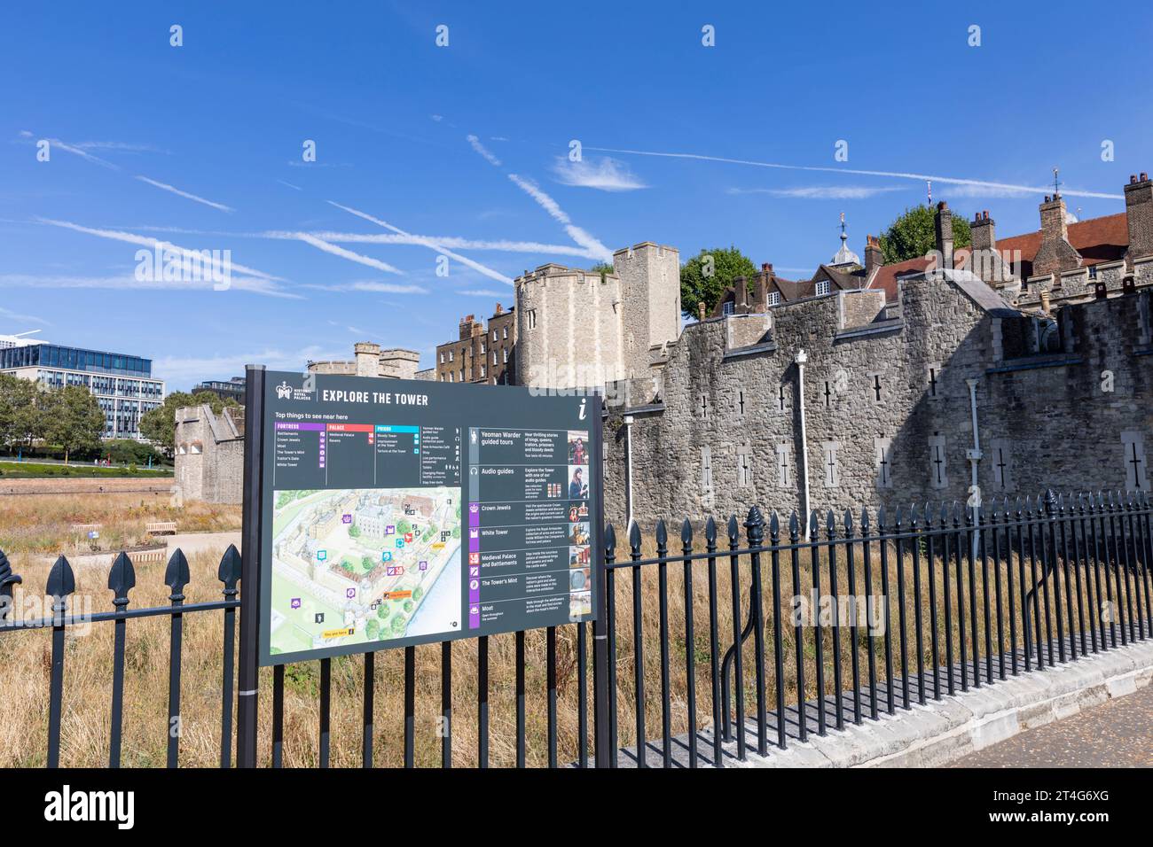 Tower of London perimeter walls and Tower of London explorer map and ...