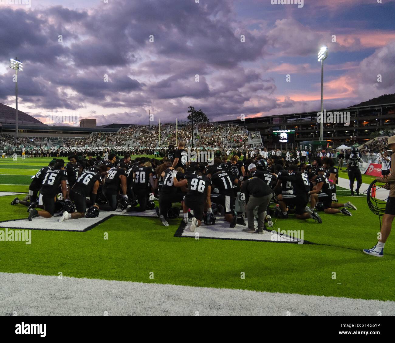 Hawaii warriors football hi-res stock photography and images - Alamy