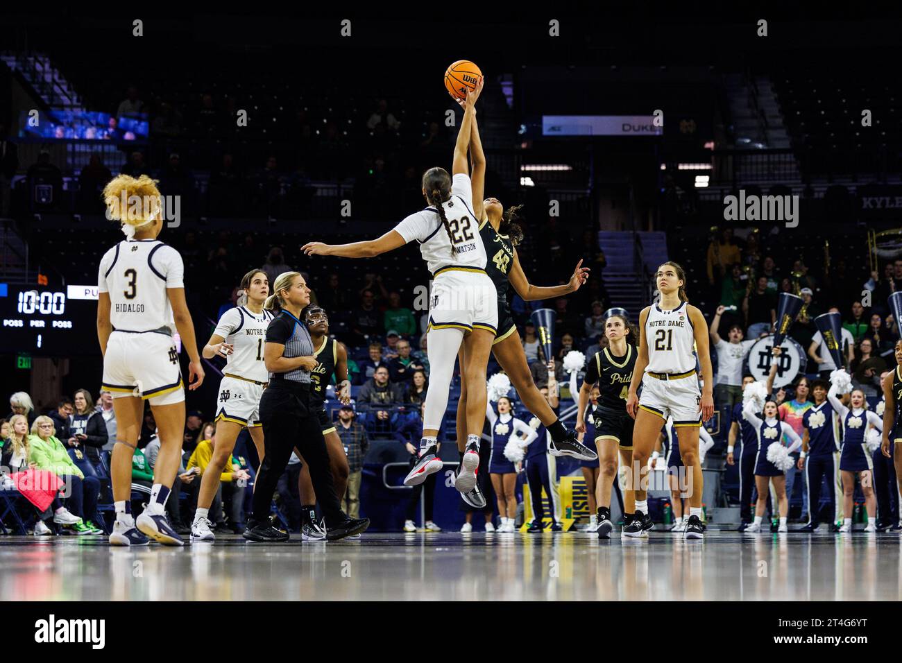 South Bend, Indiana, USA. 30th Oct, 2023. Notre Dame forward Kylee ...