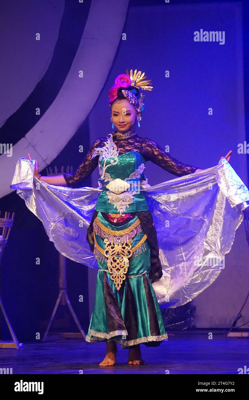 Javanese temples hi-res stock photography and images - Alamy