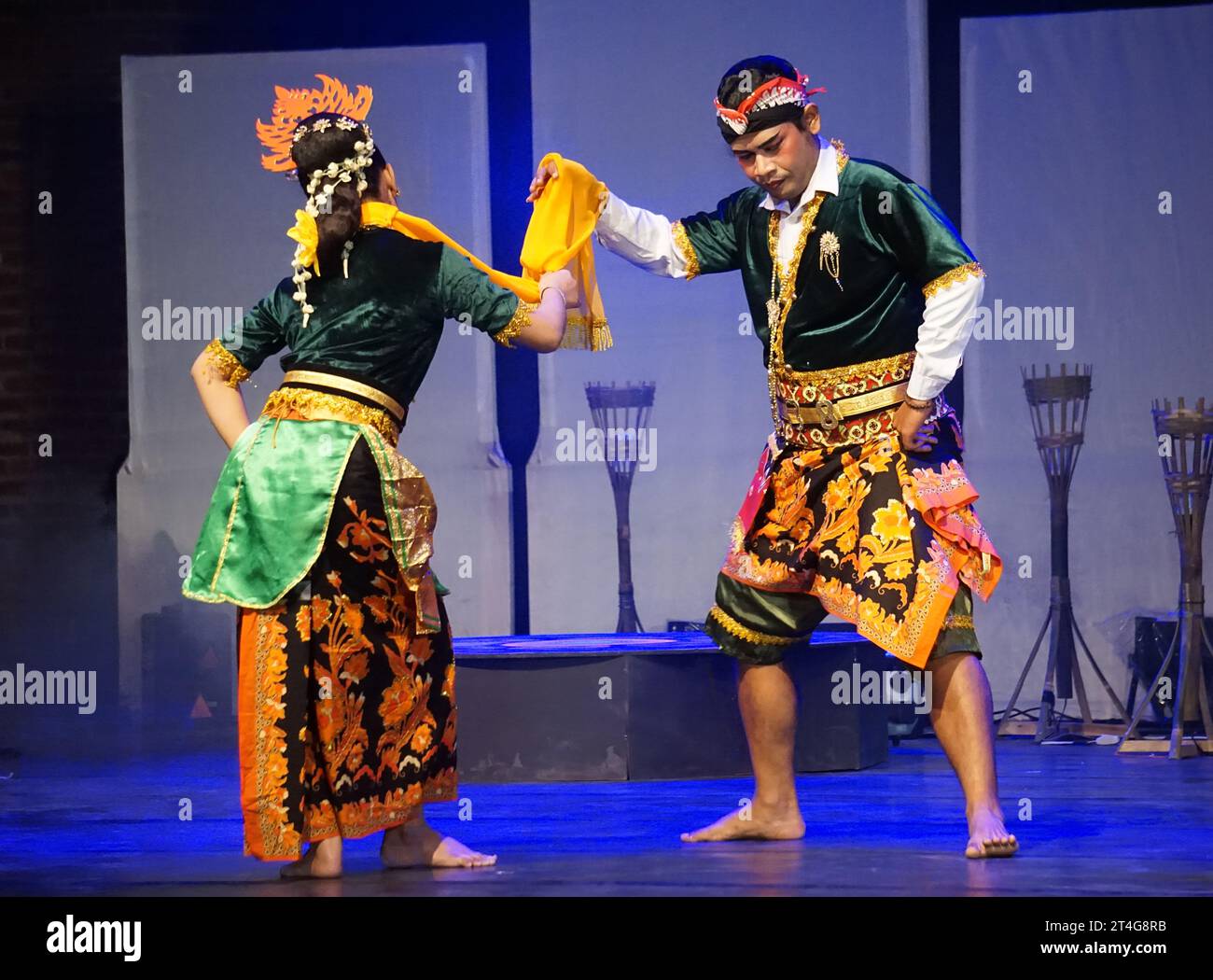 Tayub sukowati hi-res stock photography and images - Alamy