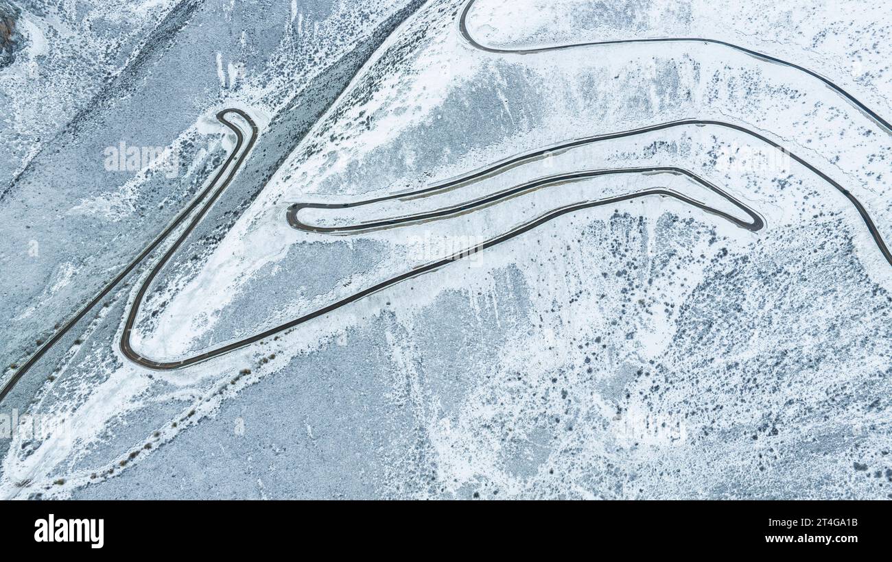 GANZI, CHINA - OCTOBER 13, 2023 - An aerial view shows a winding ...