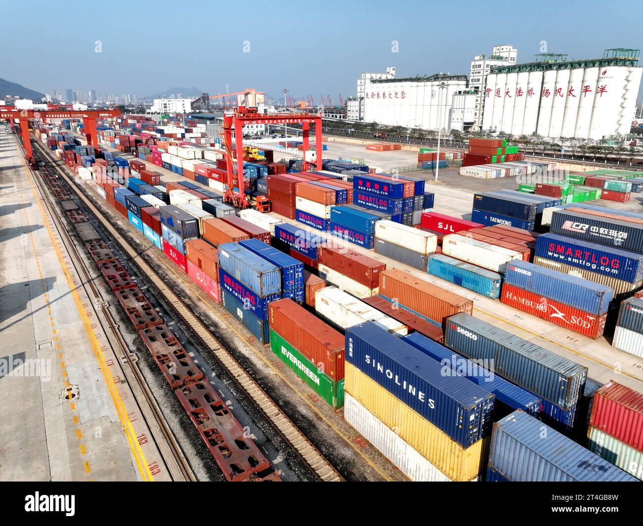 LIANYUNGANG, CHINA - OCTOBER 31, 2023 - Large machinery loads ...