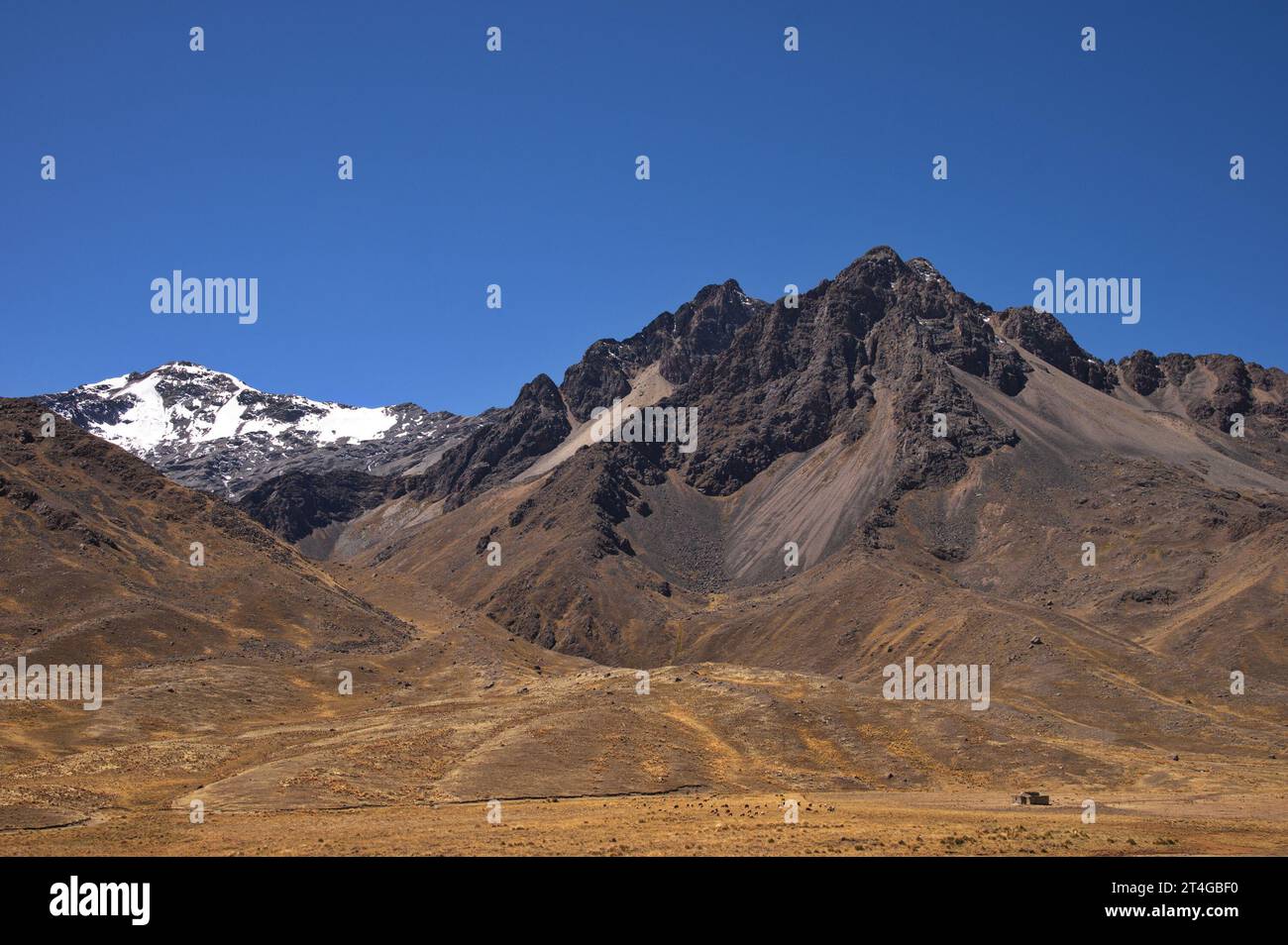 La raya pass puno peru hi-res stock photography and images - Alamy