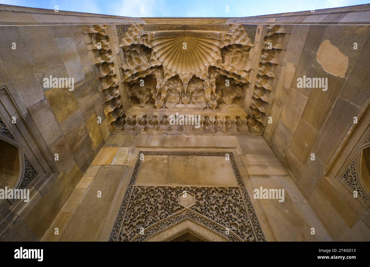 Detail view of the arched entrance to the delicate, octagonal rotunda ...