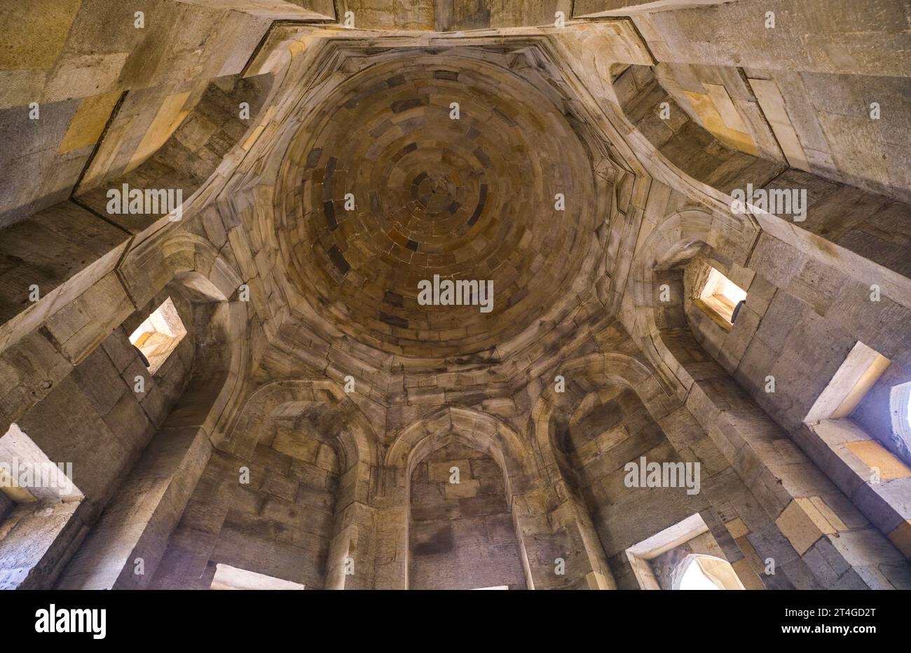 Interior view of the delicate, octagonal rotunda dome of the Divan ...