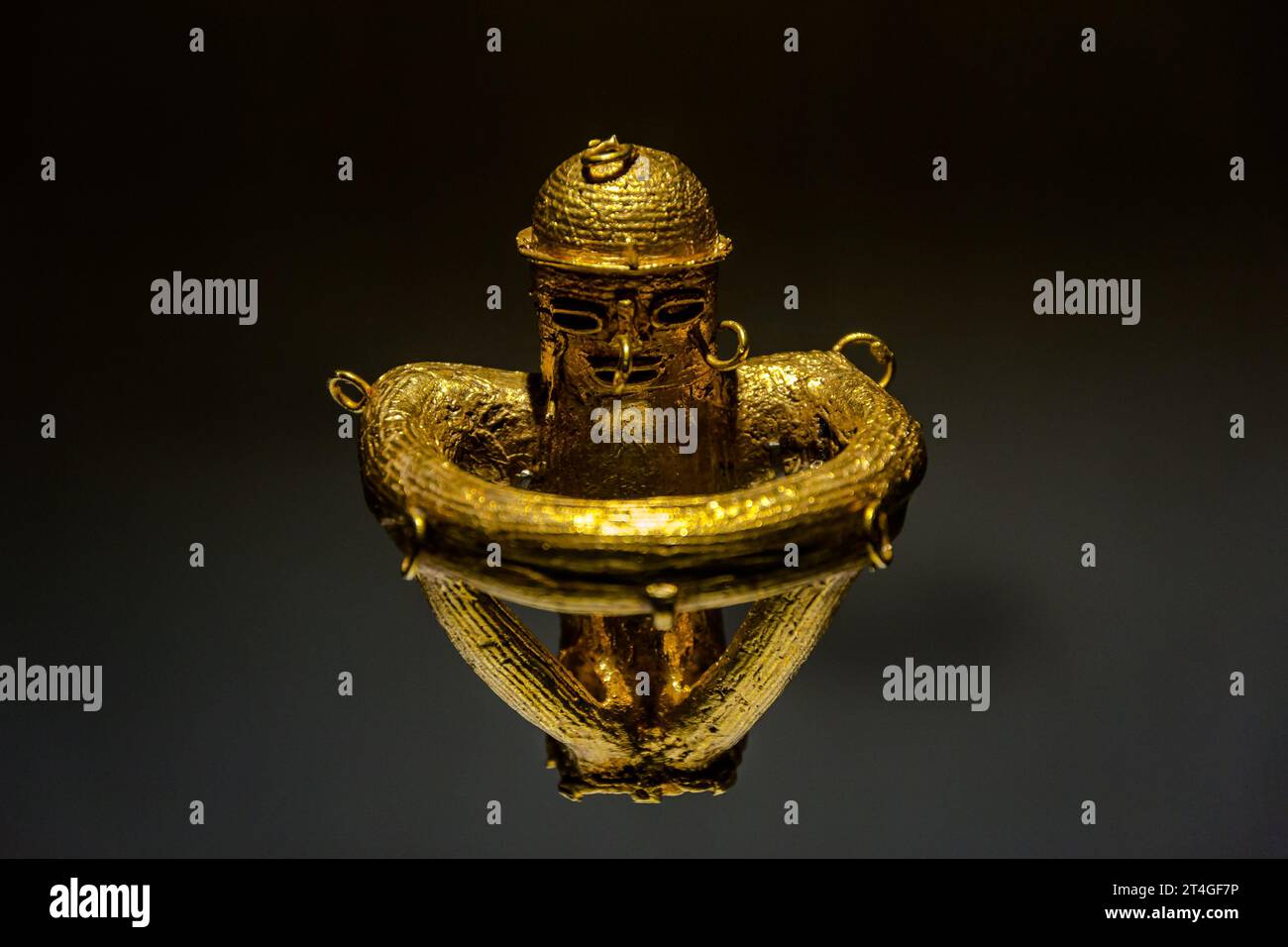 Pre-Columbian gold artifacts showcased at Bogota's Gold Museum ...
