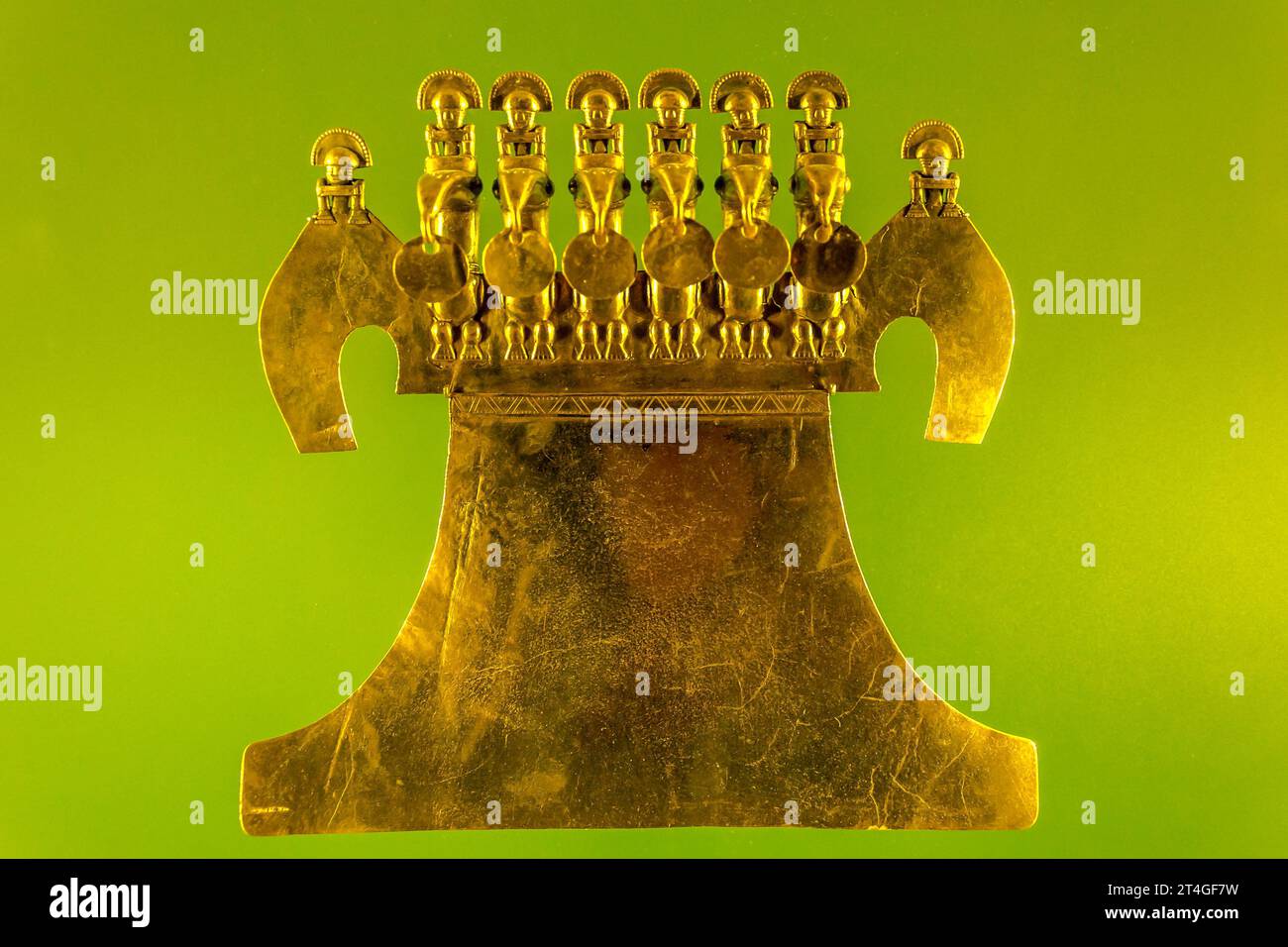 Pre-Columbian gold artifacts showcased at Bogota's Gold Museum ...