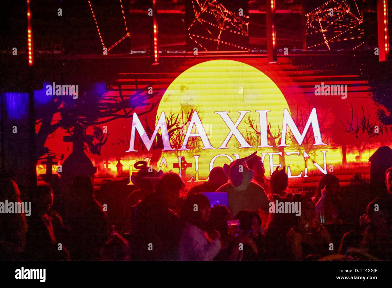 Maxim magazine hi-res stock photography and images - Alamy