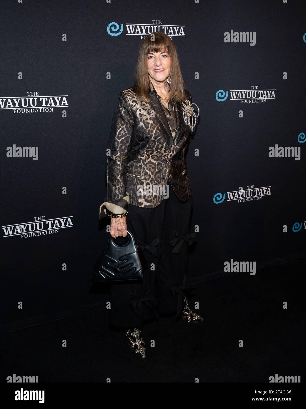 New York, USA. 24th Oct, 2023. Kay Unger arrives on the red carpet for ...
