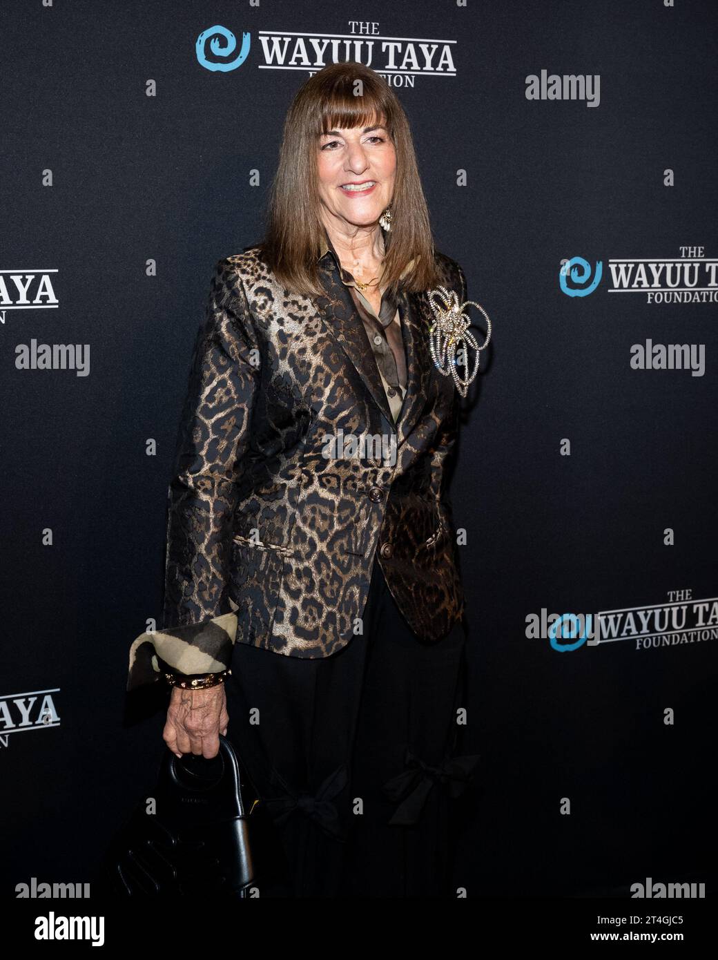 New York, USA. 24th Oct, 2023. Kay Unger arrives on the red carpet for ...