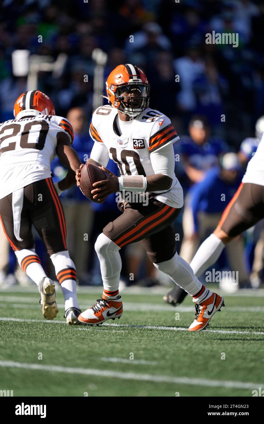 Cleveland Browns quarterback PJ Walker (10) looks to pass the ball ...