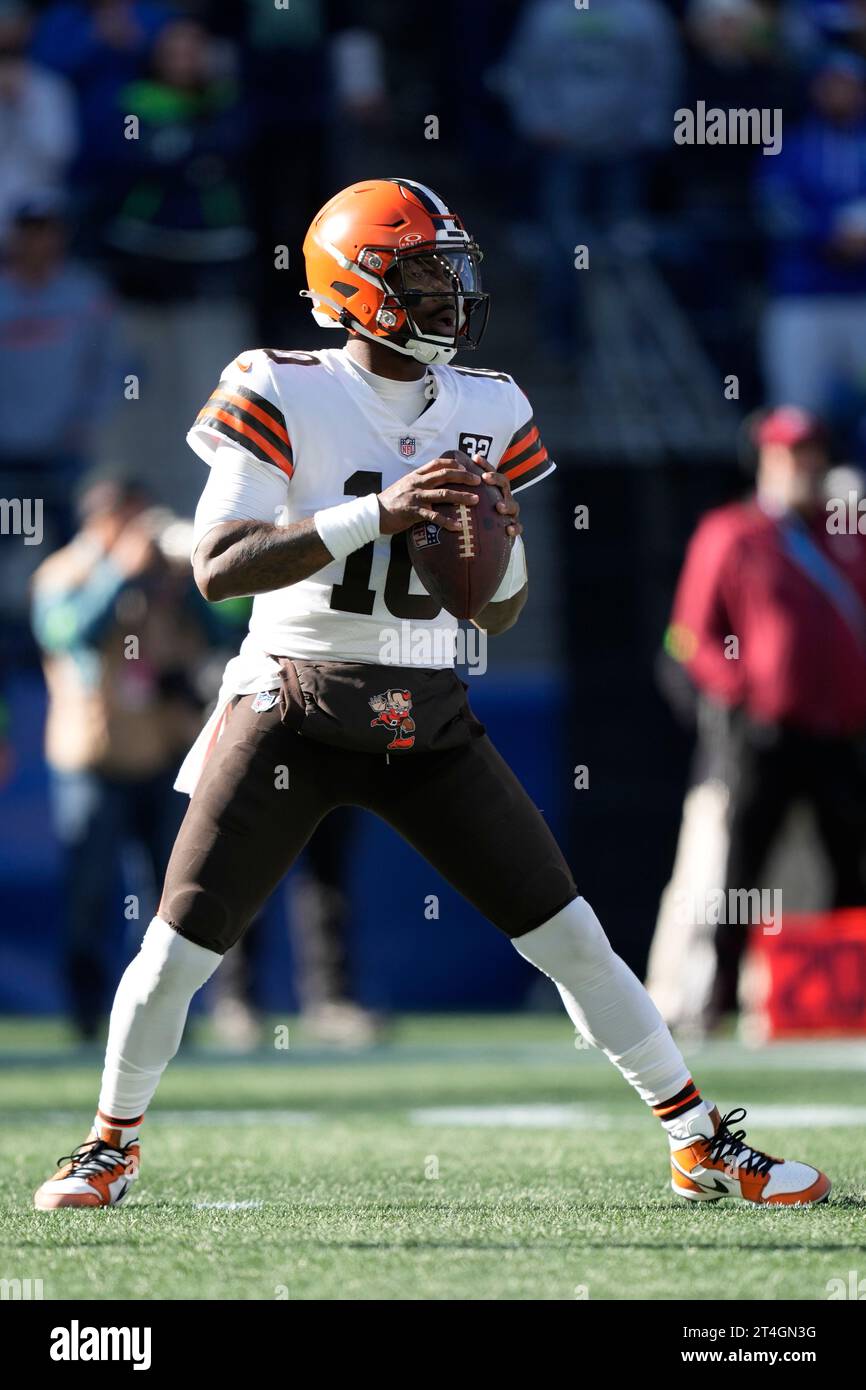 Cleveland Browns quarterback PJ Walker (10) looks to pass the ball ...