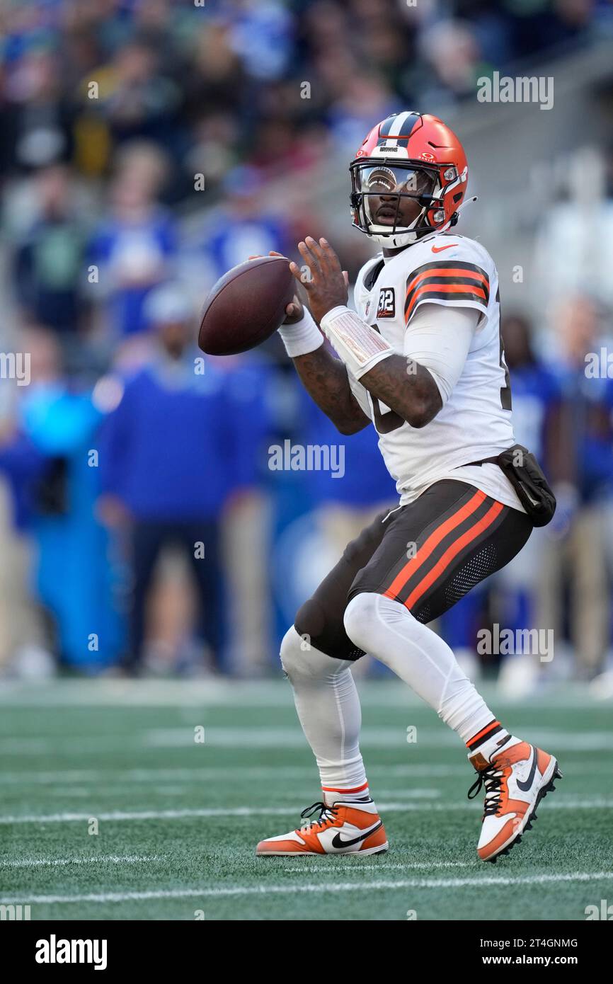Cleveland Browns quarterback PJ Walker (10) looks to pass the ball ...
