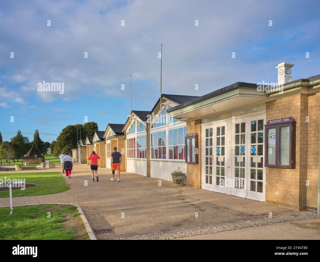 Wickstead hi-res stock photography and images - Alamy