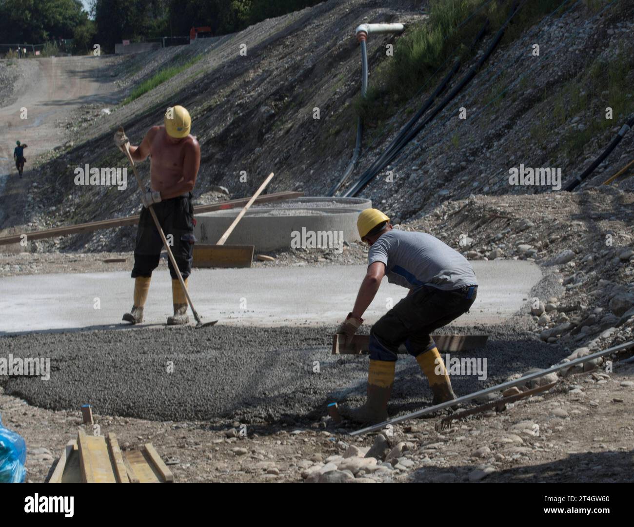 construction worker at a building site, employee in construction ...