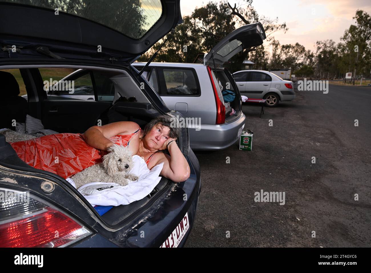 Australia. 31st Oct, 2023. Tara bushfire evacuee Joanne Hill has been ...
